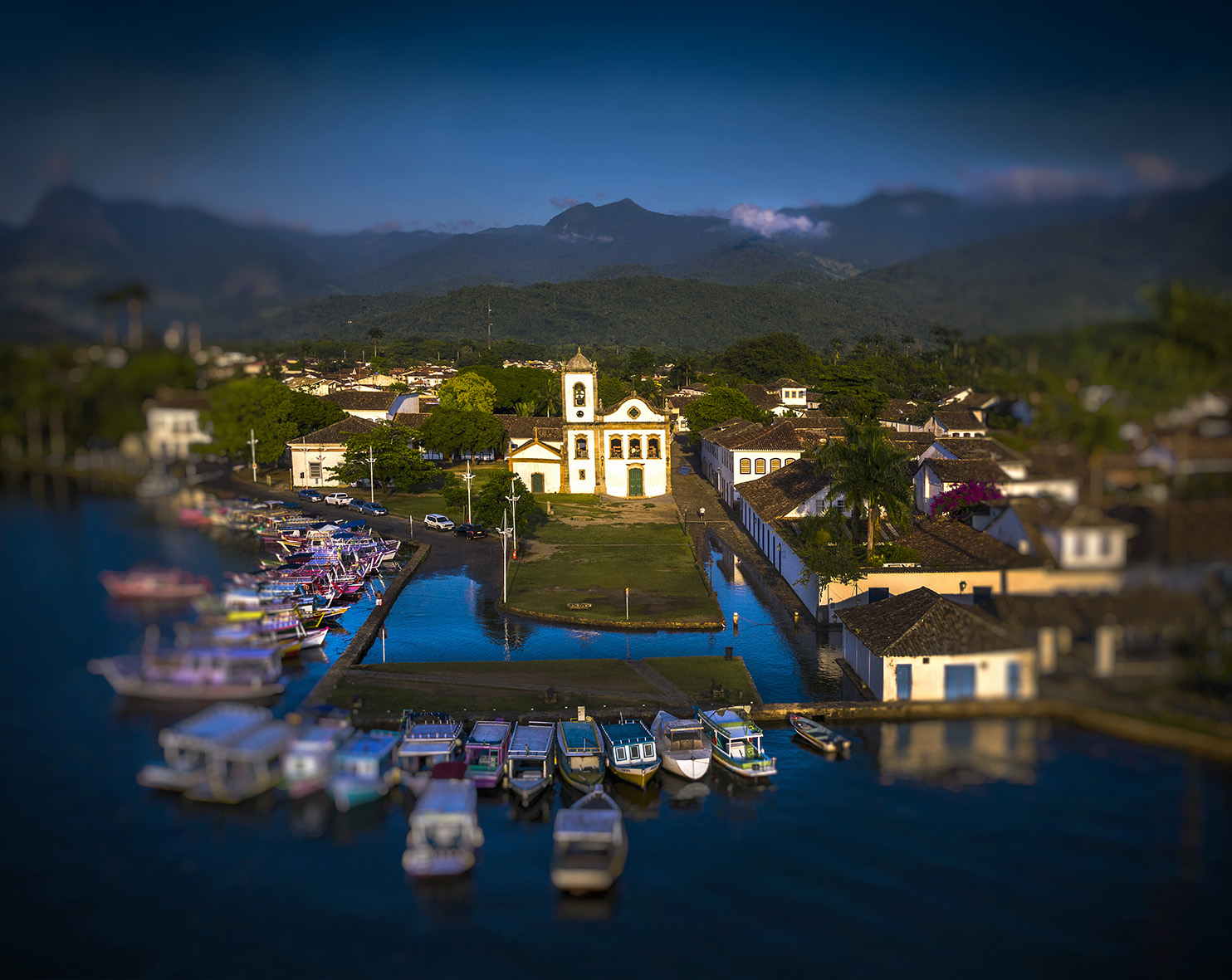 Exposições fotográficas na Flip - Paraty, Turismo, Cultura e Natureza